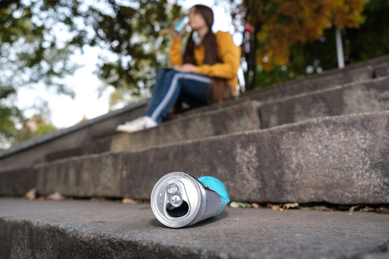 How to Start an Aluminum Can Recycling Program in Your Community | Zore ...